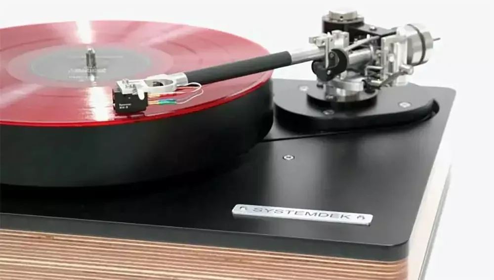 Systemdek Revolution: High-End Vinyl Turntable from Scotland - HiFi.Fan