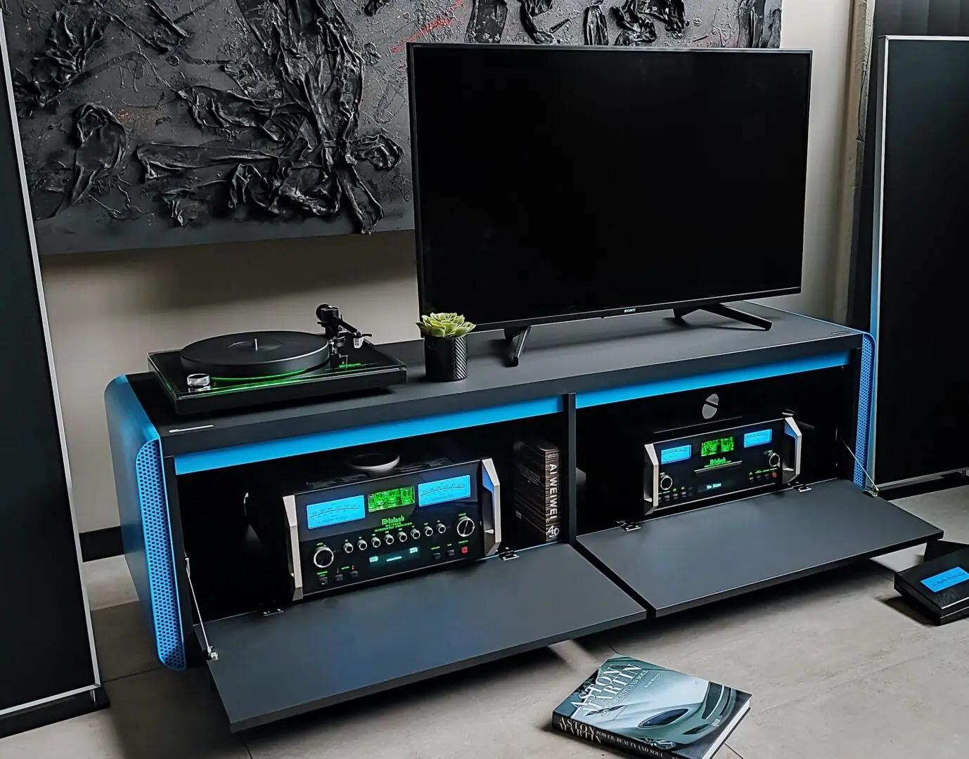 Stilnovi Design Blends High-End Audio with Italian Style Furniture ...